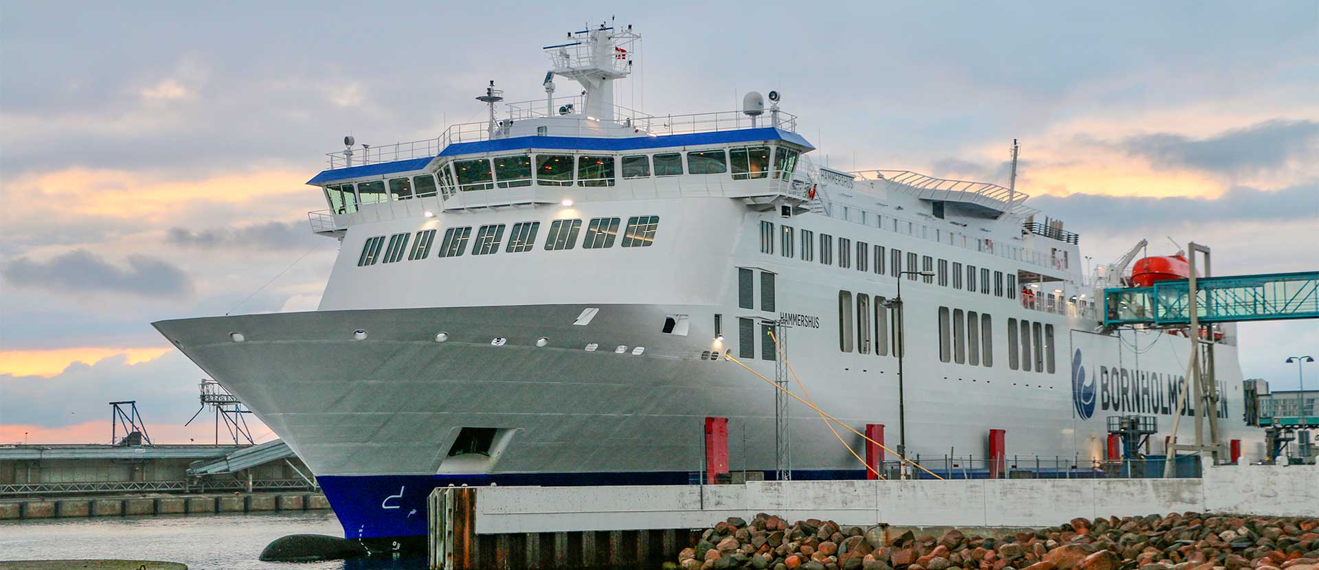 billede-hammershus-faerge-1920x830 - Destination Bornholm ApS